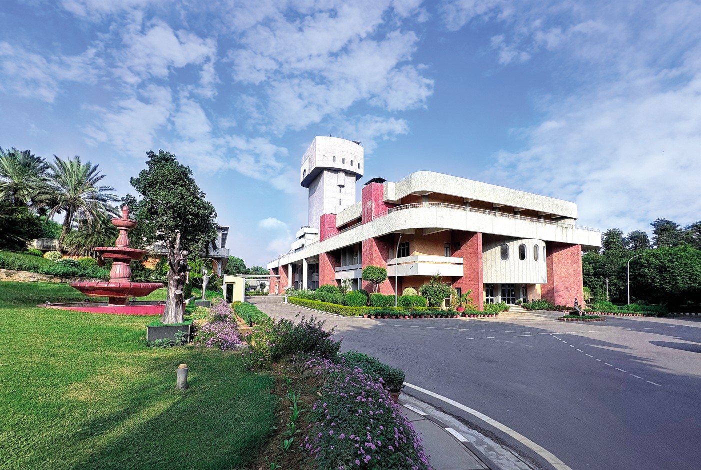 IUAC: The First Inter-University Research Institute – ScienceIndiamag